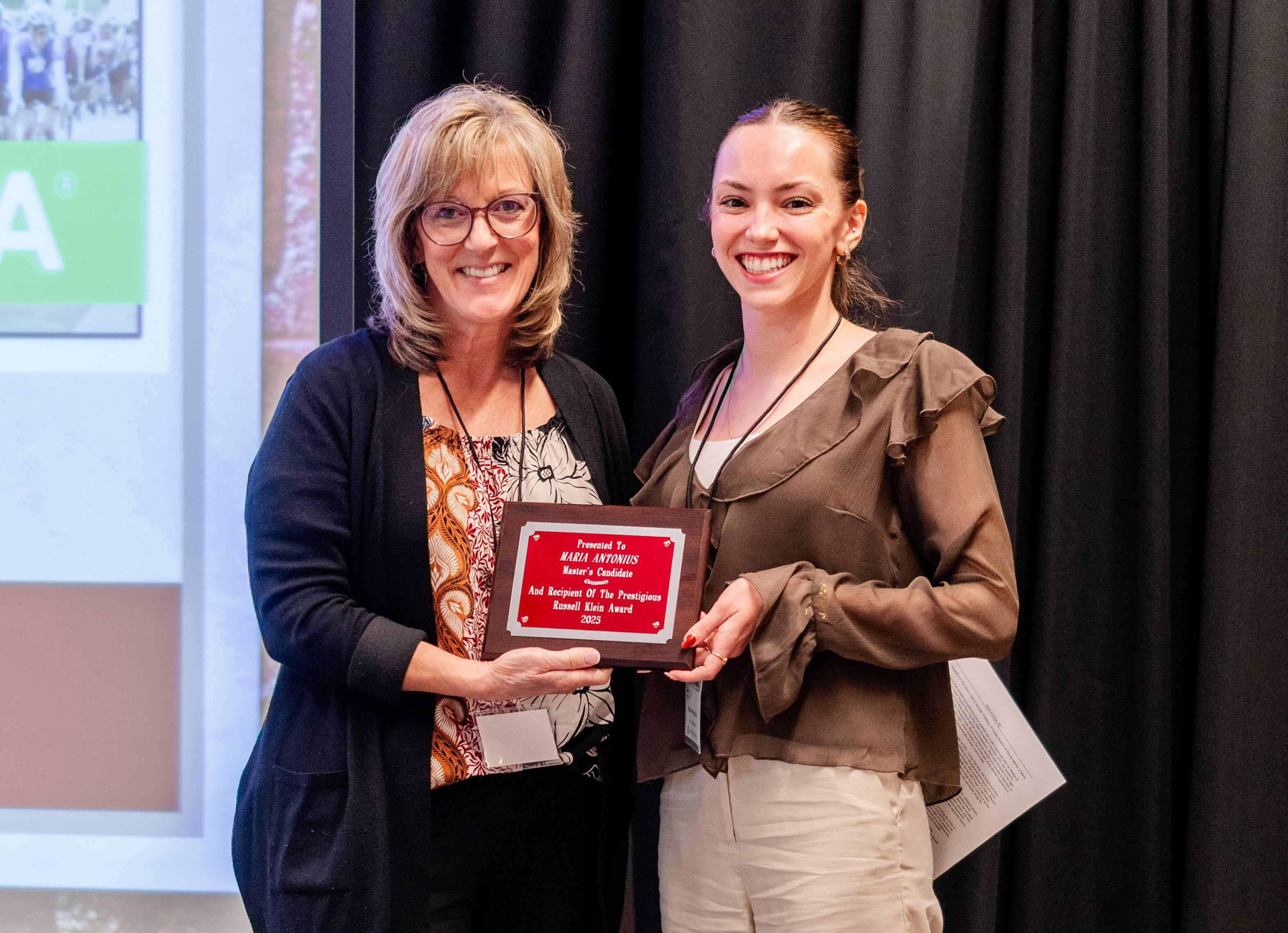 Students present research on diet’s effect on cancer outcomes